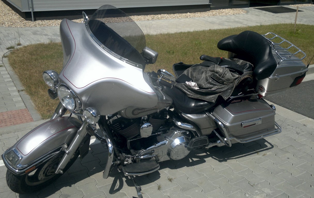 The moto acrylic shield - motorbikes, motorcycles and scooters