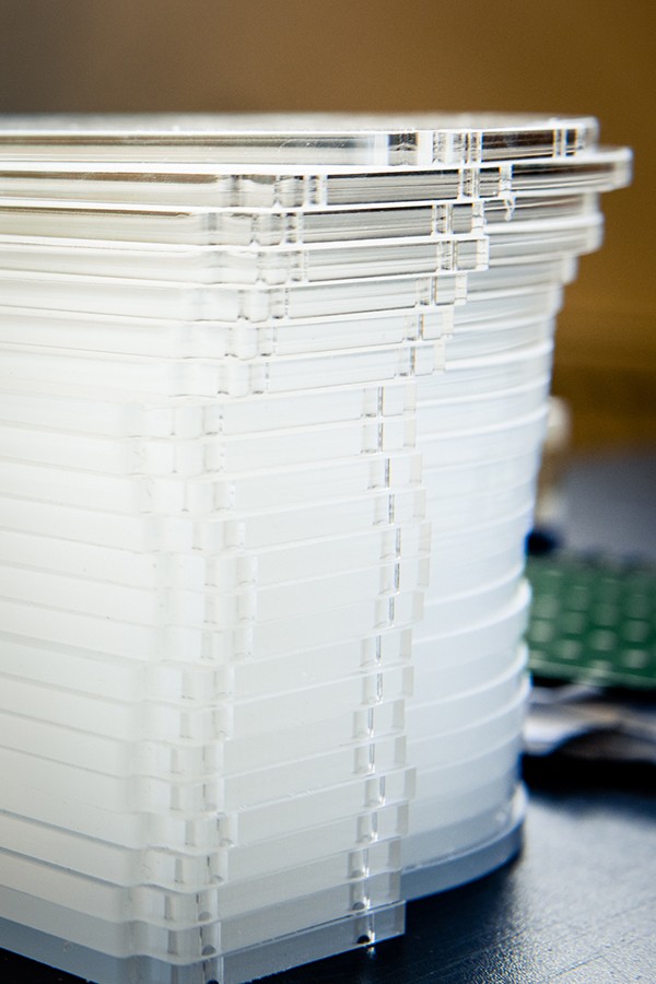 Products made of acrylic glass and the method of acrylic glass production